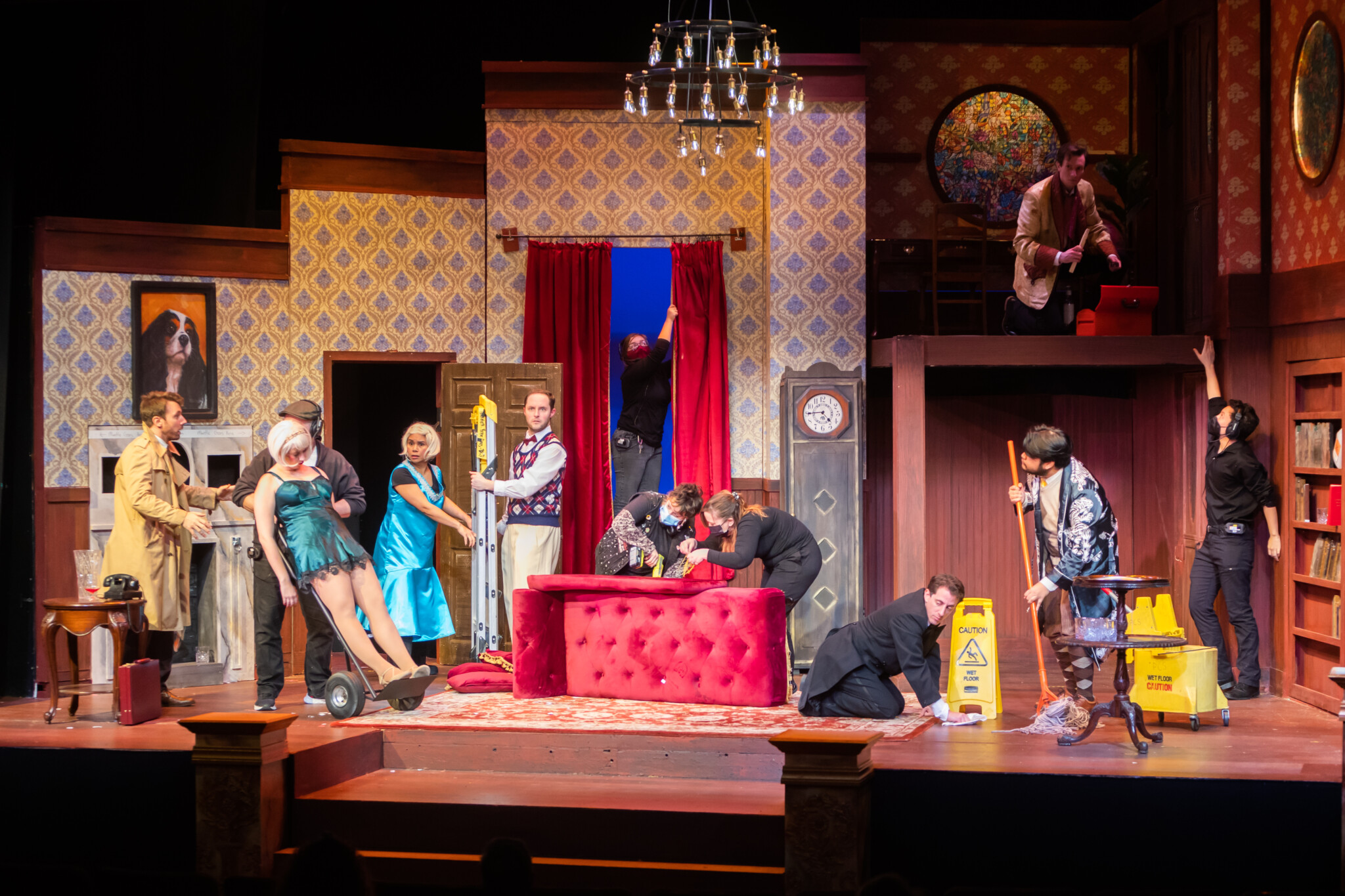 The Play That Goes Wrong // Theatre Eddys