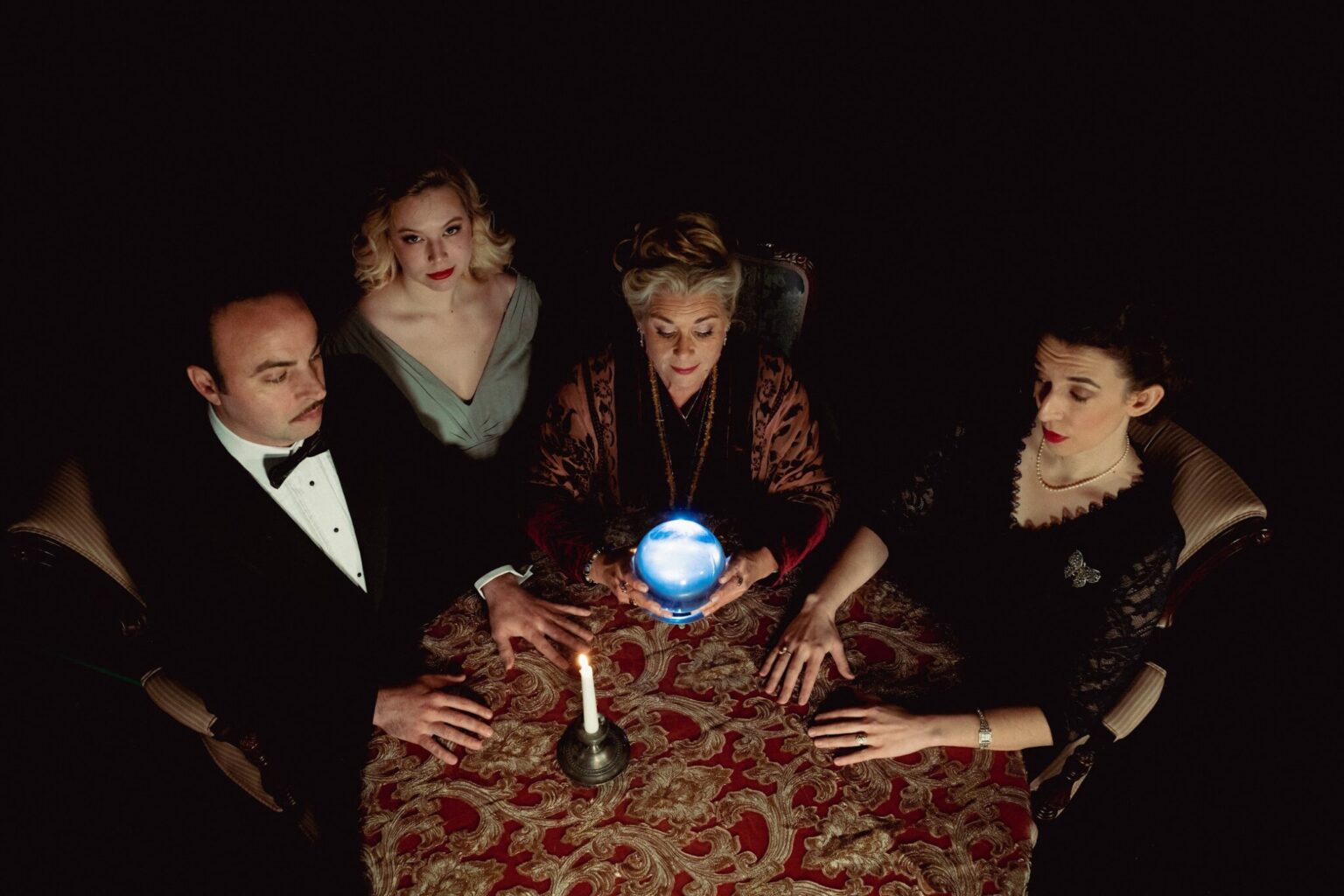Blithe Spirit // Theatre Eddys